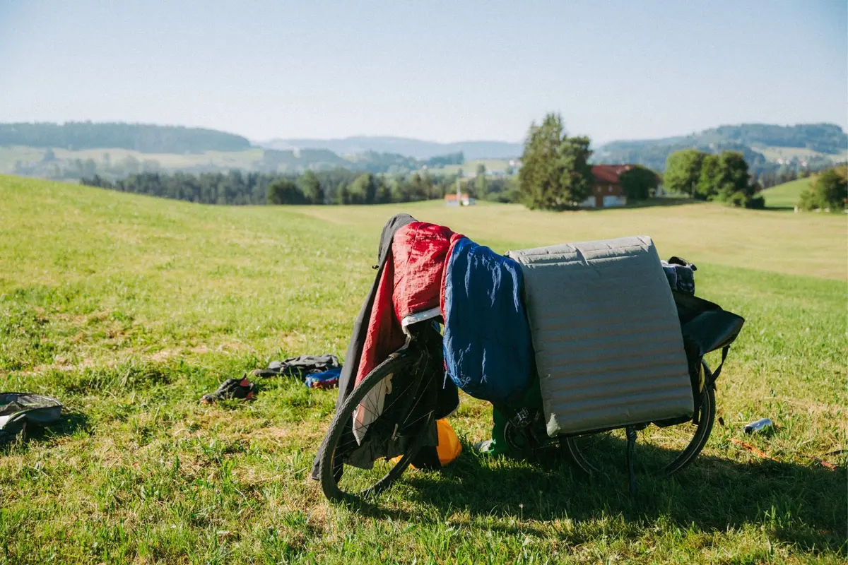 Nomady - Naturnahe Campingplätze und Schutzhütten